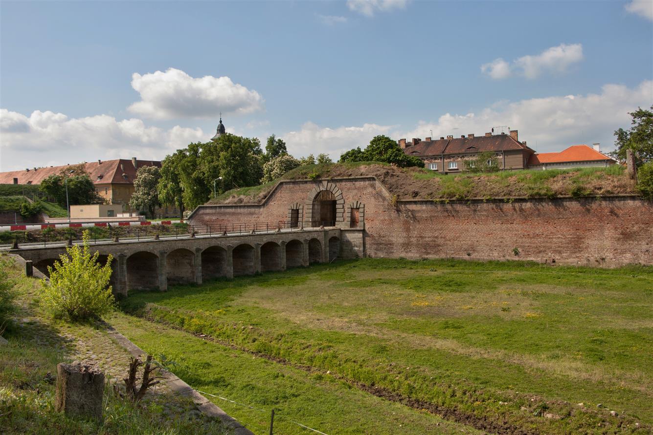 fortress-terezin-walls – To do in Prague